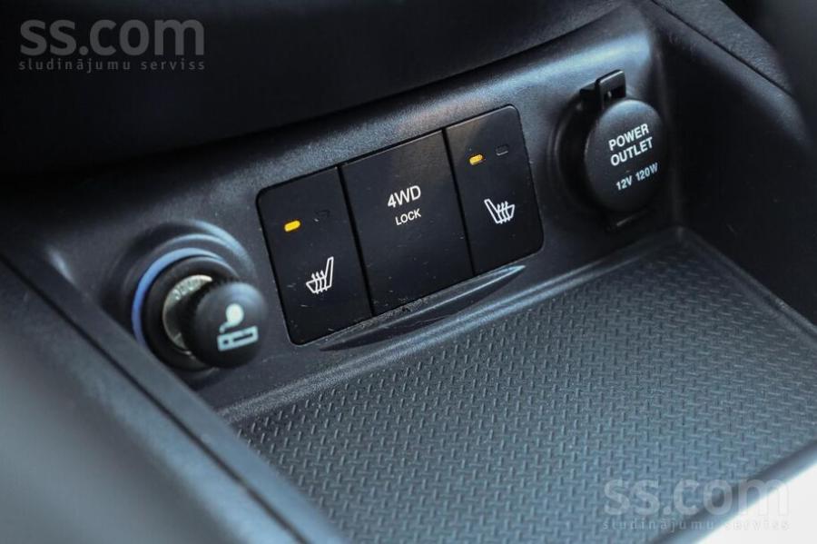 Melns Hyundai Santa Fe 2006 Rīga, ar dzinēja tilpumu 2.20 L un nobraukumu 0 tūkst. km par 2995 €, foto 12 vietnē AUTOMOTO.COM.LV