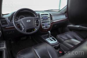 Melns Hyundai Santa Fe 2006 Rīga, ar dzinēja tilpumu 2.20 L un nobraukumu 0 tūkst. km par 2995 €, foto 10 vietnē AUTOMOTO.COM.LV