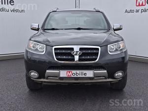 Melns Hyundai Santa Fe 2006 Rīga, ar dzinēja tilpumu 2.20 L un nobraukumu 266 tūkst. km par 3650 €, foto 3 vietnē AUTOMOTO.COM.LV