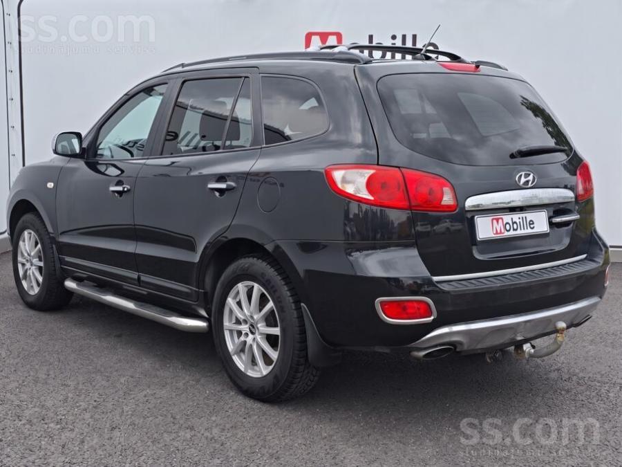 Melns Hyundai Santa Fe 2006 Rīga, ar dzinēja tilpumu 2.20 L un nobraukumu 266 tūkst. km par 3650 €, foto 5 vietnē AUTOMOTO.COM.LV