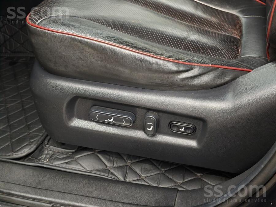 Melns Hyundai Santa Fe 2006 Rīga, ar dzinēja tilpumu 2.20 L un nobraukumu 266 tūkst. km par 3650 €, foto 12 vietnē AUTOMOTO.COM.LV