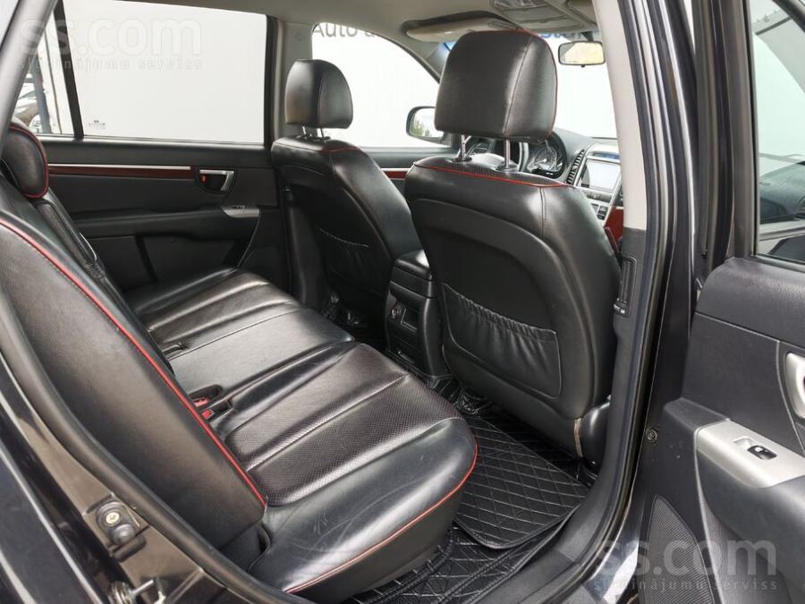 Melns Hyundai Santa Fe 2006 Rīga, ar dzinēja tilpumu 2.20 L un nobraukumu 266 tūkst. km par 3650 €, foto 17 vietnē AUTOMOTO.COM.LV