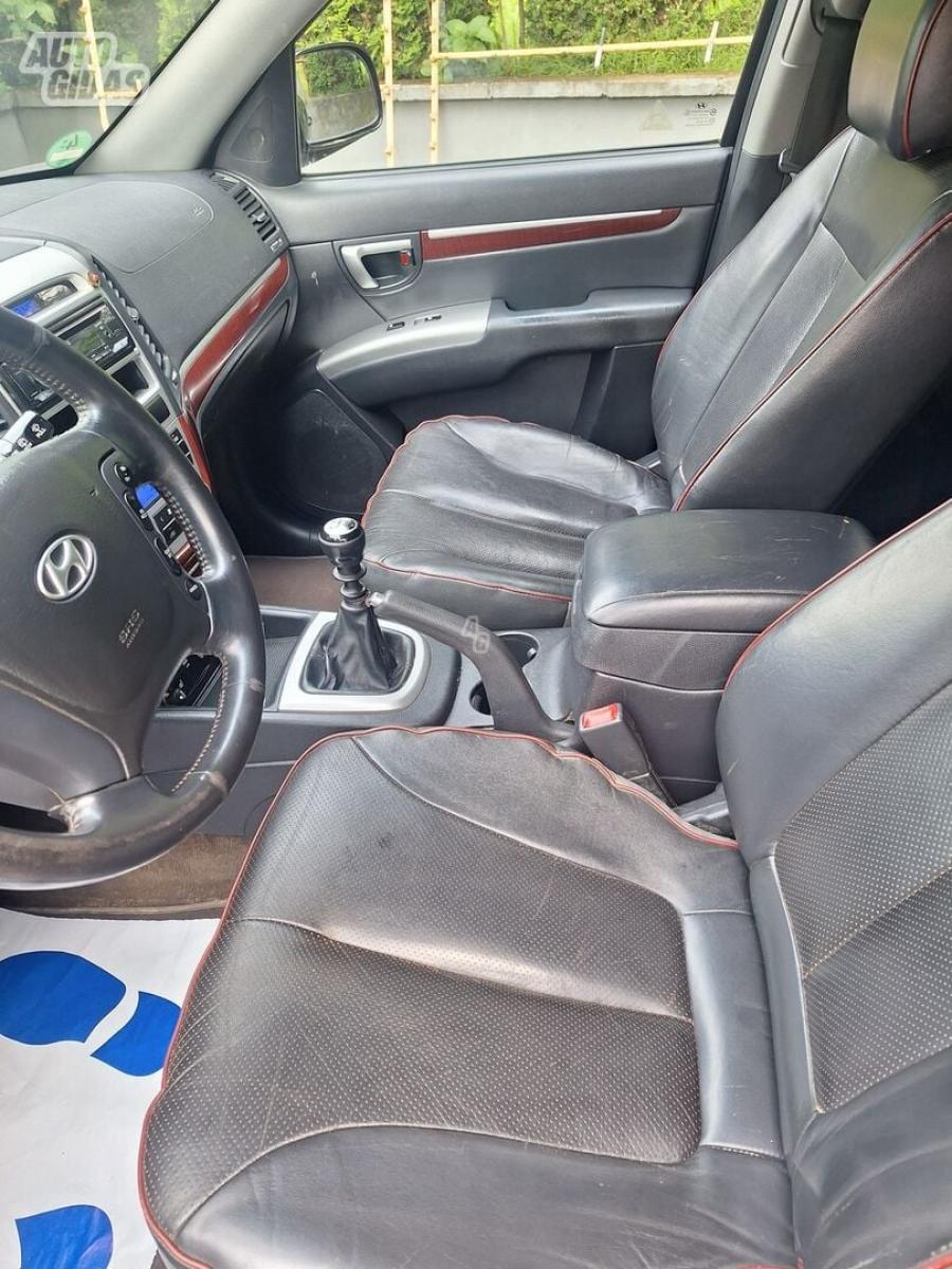 Черный Хендай Санта Фе 2006 в Пренай, объемом двигателя 2.20 л и пробегом 251 тыс. км за 2650 €, фото 24 на AUTOMOTO.COM.LV