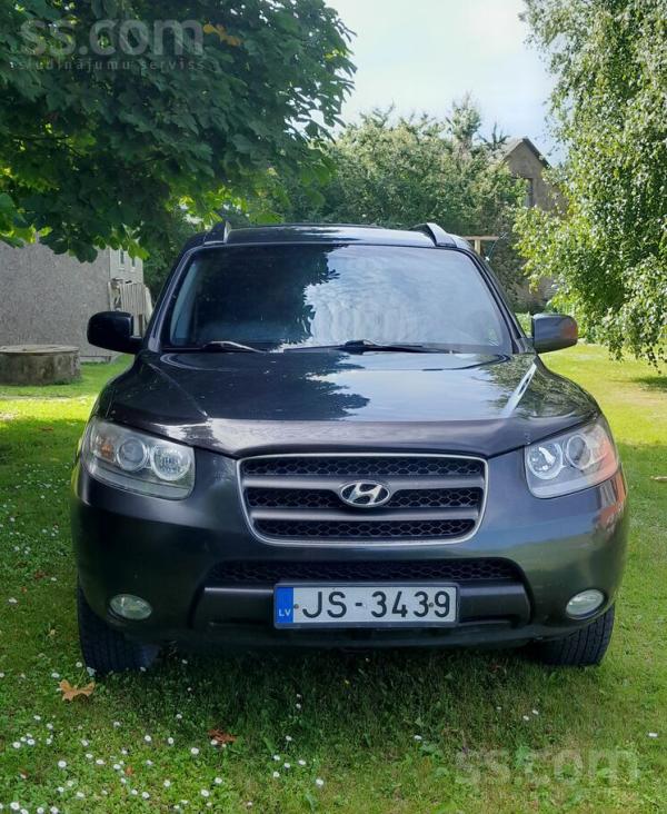 Melns Hyundai Santa Fe 2006 Ventspils, ar dzinēja tilpumu 2.20 L un nobraukumu 281 tūkst. km par 3000 €, foto 1 vietnē AUTOMOTO.COM.LV