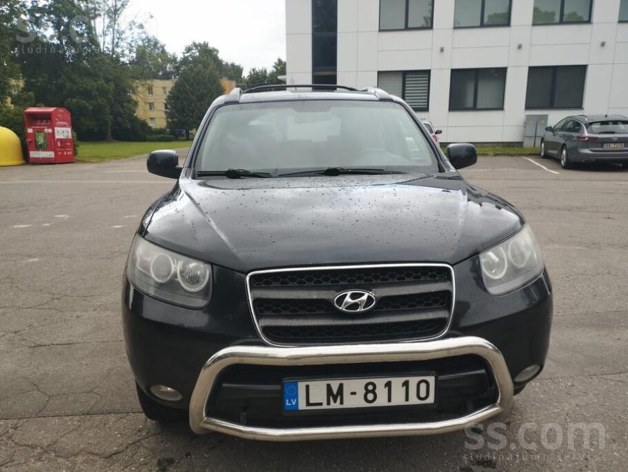Melns Hyundai Santa Fe 2006 Rīga, ar dzinēja tilpumu 2.20 L un nobraukumu 365 tūkst. km par 3500 €, foto 8 vietnē AUTOMOTO.COM.LV