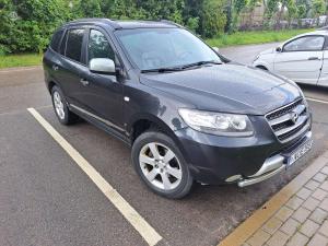 Melns Hyundai Santa Fe 2006 Jurbarkas, ar dzinēja tilpumu 2.19 L un nobraukumu 271 tūkst. km par 3850 €, foto 3 vietnē AUTOMOTO.COM.LV