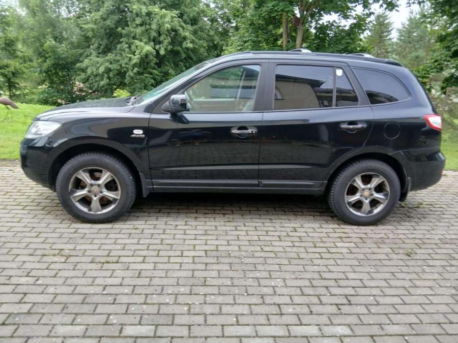 Melns Hyundai Santa Fe 2006 Ukmergė, ar dzinēja tilpumu 2.19 L un nobraukumu 246 tūkst. km par 3400 €, foto 4 vietnē AUTOMOTO.COM.LV