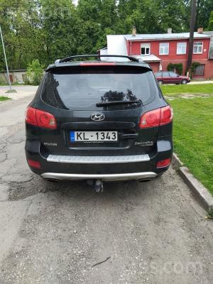 Melns Hyundai Santa Fe 2006 Jēkabpils, ar dzinēja tilpumu 2.20 L un nobraukumu 304 tūkst. km par 1000 €, foto  vietnē AUTOMOTO.COM.LV