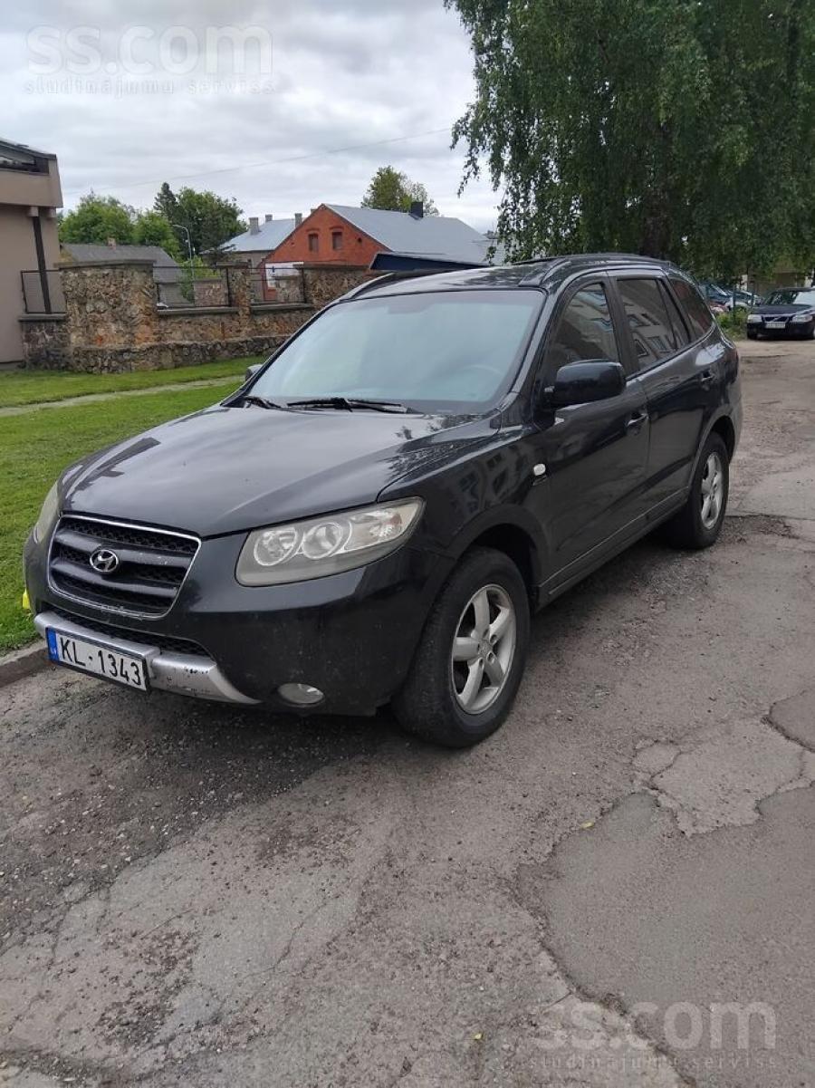Melns Hyundai Santa Fe 2006 Jēkabpils, ar dzinēja tilpumu 2.20 L un nobraukumu 304 tūkst. km par 1000 €, foto 3 vietnē AUTOMOTO.COM.LV