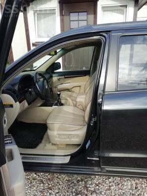 Melns Hyundai Santa Fe 2006 Rīga, ar dzinēja tilpumu 2.20 L un nobraukumu 0 tūkst. km par 2800 €, foto 3 vietnē AUTOMOTO.COM.LV