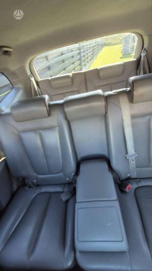 Melns Hyundai Santa Fe 2006 Klaipėda, ar dzinēja tilpumu 2.19 L un nobraukumu 390 tūkst. km par 1850 €, foto 5 vietnē AUTOMOTO.COM.LV