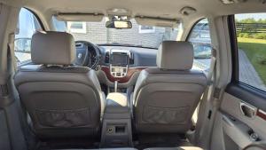 Melns Hyundai Santa Fe 2006 Klaipėda, ar dzinēja tilpumu 2.19 L un nobraukumu 390 tūkst. km par 1850 €, foto 9 vietnē AUTOMOTO.COM.LV