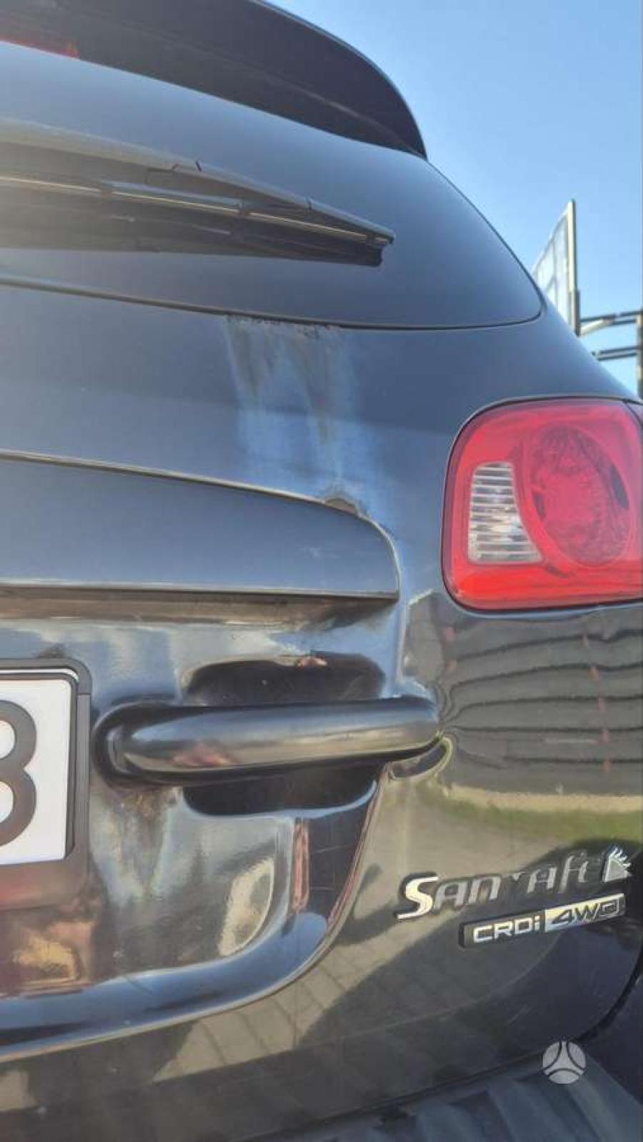 Melns Hyundai Santa Fe 2006 Klaipėda, ar dzinēja tilpumu 2.19 L un nobraukumu 390 tūkst. km par 1850 €, foto 13 vietnē AUTOMOTO.COM.LV