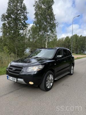 Black Hyundai Santa Fe 2006 in Daugavpils, with an engine capacity of 2.20 L and mileage of 328 thousand km for 3650 €, photo  on AUTOMOTO.COM.LV