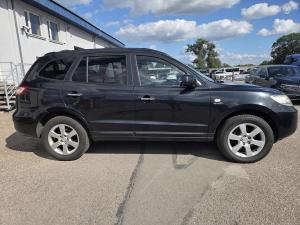 Melns Hyundai Santa Fe 2006 Marijampole, ar dzinēja tilpumu 2.19 L un nobraukumu 256 tūkst. km par 3699 €, foto 5 vietnē AUTOMOTO.COM.LV