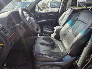 Melns Hyundai Santa Fe 2006 Marijampole, ar dzinēja tilpumu 2.19 L un nobraukumu 256 tūkst. km par 3699 €, foto 12 vietnē AUTOMOTO.COM.LV