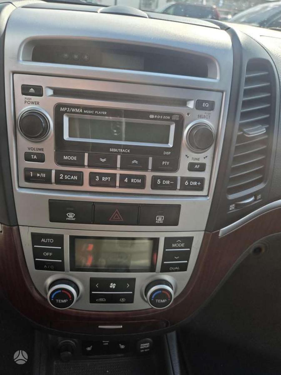 Melns Hyundai Santa Fe 2006 Marijampole, ar dzinēja tilpumu 2.19 L un nobraukumu 256 tūkst. km par 3699 €, foto 16 vietnē AUTOMOTO.COM.LV
