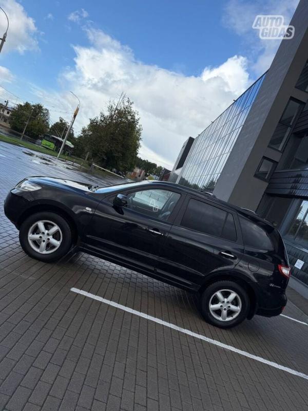 Hyundai Santa Fe 2006 KauÅa vietnÄ Melns Hyundai Santa Fe 2006 KauÅa, ar dzinÄja tilpumu 2.20 L un nobraukumu 225 tÅ«kst. km par 3750 ā¬, foto 5 vietnÄ AUTOMOTO.COM.LV