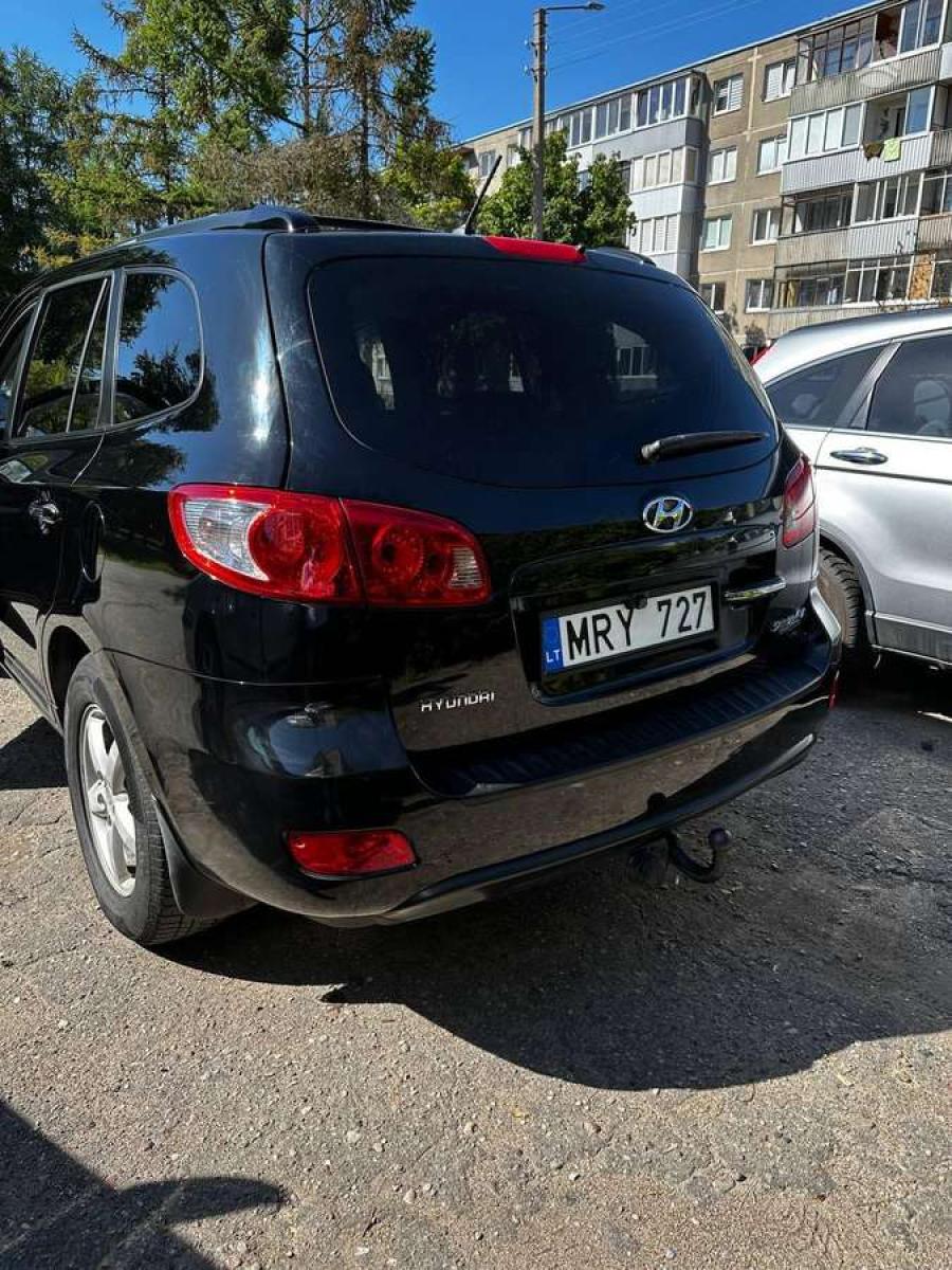 Melns Hyundai Santa Fe 2006 Kauņa, ar dzinēja tilpumu 2.19 L un nobraukumu 274 tūkst. km par 3100 €, foto 5 vietnē AUTOMOTO.COM.LV