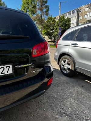 Melns Hyundai Santa Fe 2006 Kauņa, ar dzinēja tilpumu 2.19 L un nobraukumu 274 tūkst. km par 3100 €, foto 6 vietnē AUTOMOTO.COM.LV