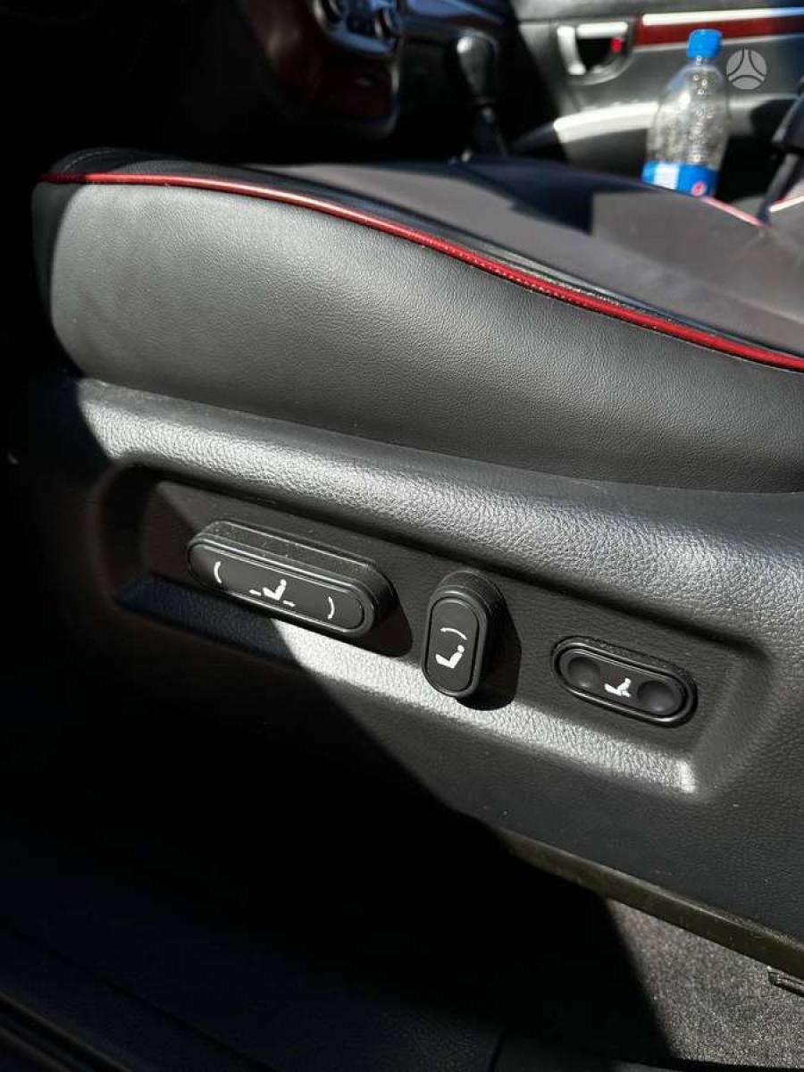 Melns Hyundai Santa Fe 2006 Kauņa, ar dzinēja tilpumu 2.19 L un nobraukumu 274 tūkst. km par 3100 €, foto 20 vietnē AUTOMOTO.COM.LV