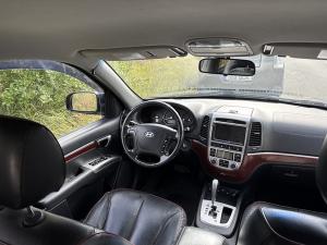 Melns Hyundai Santa Fe 2006 Tallina, ar dzinēja tilpumu 2.20 L un nobraukumu 318 tūkst. km par 2400 €, foto 10 vietnē AUTOMOTO.COM.LV
