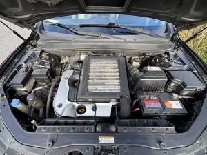 Melns Hyundai Santa Fe 2006 Tallina, ar dzinēja tilpumu 2.20 L un nobraukumu 318 tūkst. km par 2400 €, foto 12 vietnē AUTOMOTO.COM.LV