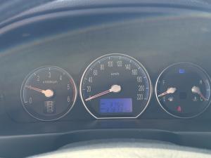 Melns Hyundai Santa Fe 2006 Tallina, ar dzinēja tilpumu 2.20 L un nobraukumu 318 tūkst. km par 2400 €, foto 15 vietnē AUTOMOTO.COM.LV