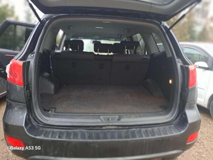 Melns Hyundai Santa Fe 2007 Viļņa, ar dzinēja tilpumu 2.19 L un nobraukumu 238 tūkst. km par 3150 €, foto 2 vietnē AUTOMOTO.COM.LV