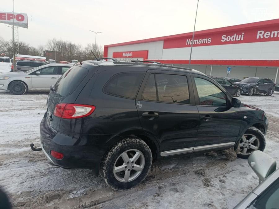 Melns Hyundai Santa Fe 2007 Panevēža, ar dzinēja tilpumu 2.20 L un nobraukumu 336 tūkst. km par 2500 €, foto 5 vietnē AUTOMOTO.COM.LV