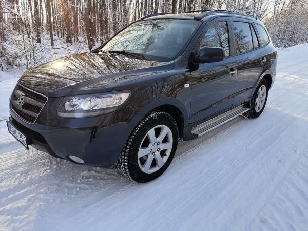 Melns Hyundai Santa Fe 2007 Viļņa, ar dzinēja tilpumu 2.20 L un nobraukumu 286 tūkst. km par 3450 €, foto 3 vietnē AUTOMOTO.COM.LV