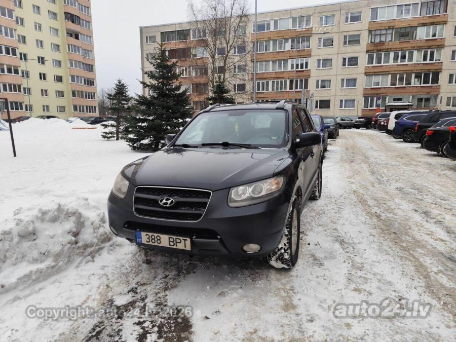 Black Hyundai Santa Fe 2007 in Maardu, with an engine capacity of 2.20 L and mileage of 0 thousand km for 3400 €, photo 1 on AUTOMOTO.COM.LV