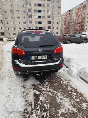 Black Hyundai Santa Fe 2007 in Maardu, with an engine capacity of 2.20 L and mileage of 0 thousand km for 3400 €, photo 2 on AUTOMOTO.COM.LV