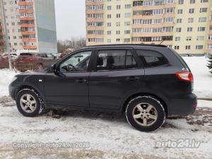 Black Hyundai Santa Fe 2007 in Maardu, with an engine capacity of 2.20 L and mileage of 0 thousand km for 3400 €, photo 3 on AUTOMOTO.COM.LV