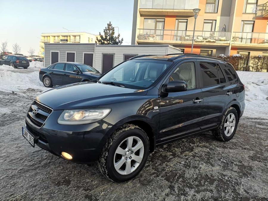 Melns Hyundai Santa Fe 2007 Klaipėda, ar dzinēja tilpumu 2.20 L un nobraukumu 286 tūkst. km par 2999 €, foto 7 vietnē AUTOMOTO.COM.LV
