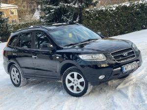 Black Hyundai Santa Fe 2007 in Jurmala, with an engine capacity of 2.20 L and mileage of 335 thousand km for 3650 €, photo  on AUTOMOTO.COM.LV