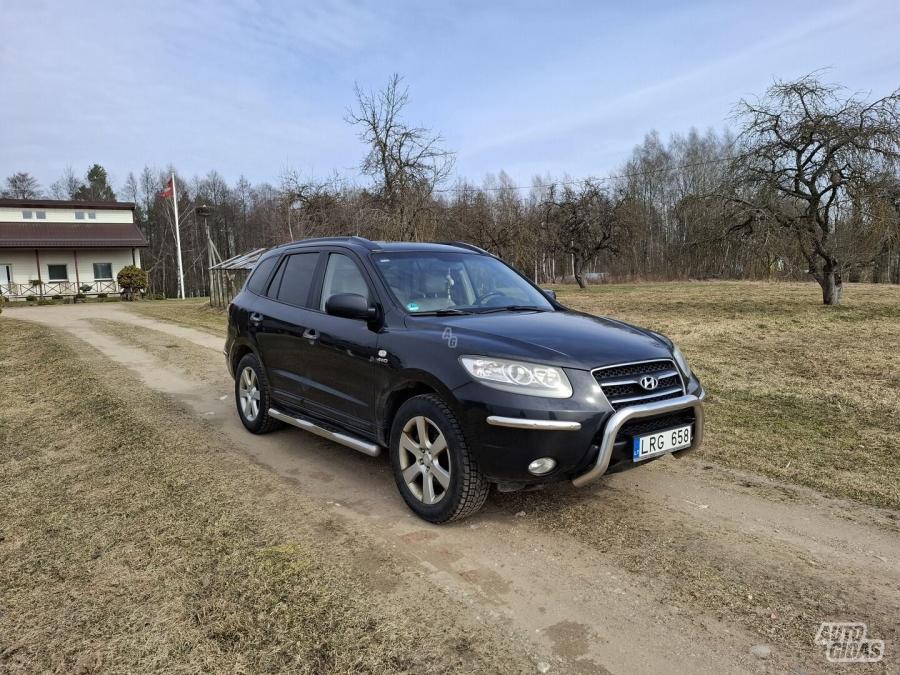Melns Hyundai Santa Fe 2007 Viļņa, ar dzinēja tilpumu 2.20 L un nobraukumu 225 tūkst. km par 2700 €, foto 1 vietnē AUTOMOTO.COM.LV