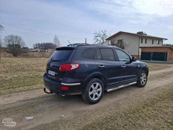 Black Hyundai Santa Fe 2007 in Vilnius, with an engine capacity of 2.20 L and mileage of 225 thousand km for 2700 €, photo 2 on AUTOMOTO.COM.LV