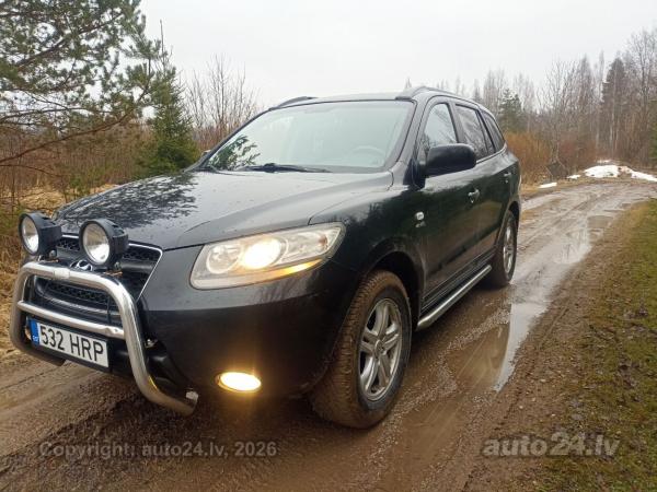 Black Hyundai Santa Fe 2007 in Jogeva, with an engine capacity of 2.20 L and mileage of 410 thousand km for 3700 €, photo 3 on AUTOMOTO.COM.LV