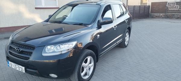 Black Hyundai Santa Fe 2007 in Taurage, with an engine capacity of 2.20 L and mileage of 264 thousand km for 1799 €, photo 2 on AUTOMOTO.COM.LV