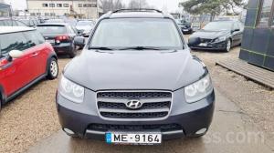 Black Hyundai Santa Fe 2007 in Riga, with an engine capacity of 2.20 L and mileage of 326 thousand km for 3490 €, photo 12 on AUTOMOTO.COM.LV