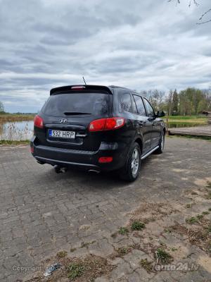 Melns Hyundai Santa Fe 2007 Jegeva, ar dzinēja tilpumu 2.20 L un nobraukumu 411 tūkst. km par 2800 €, foto 5 vietnē AUTOMOTO.COM.LV