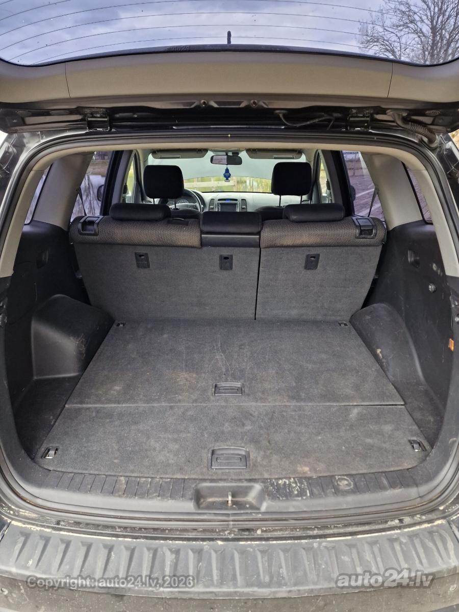 Melns Hyundai Santa Fe 2007 Jegeva, ar dzinēja tilpumu 2.20 L un nobraukumu 411 tūkst. km par 2800 €, foto 12 vietnē AUTOMOTO.COM.LV