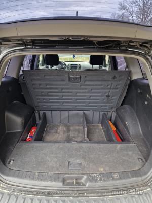 Melns Hyundai Santa Fe 2007 Jegeva, ar dzinēja tilpumu 2.20 L un nobraukumu 411 tūkst. km par 2800 €, foto 13 vietnē AUTOMOTO.COM.LV