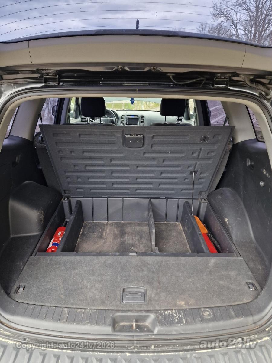 Melns Hyundai Santa Fe 2007 Jegeva, ar dzinēja tilpumu 2.20 L un nobraukumu 411 tūkst. km par 2800 €, foto 13 vietnē AUTOMOTO.COM.LV