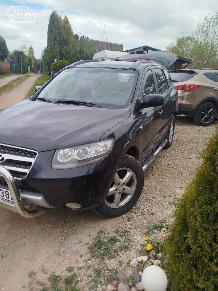 Melns Hyundai Santa Fe 2007 Šauļi, ar dzinēja tilpumu 2.20 L un nobraukumu 410 tūkst. km par 3000 €, foto 4 vietnē AUTOMOTO.COM.LV