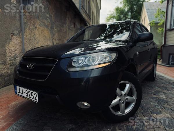 Melns Hyundai Santa Fe 2007 Cēsis, ar dzinēja tilpumu 2.20 L un nobraukumu 0 tūkst. km par 3990 €, foto 3 vietnē AUTOMOTO.COM.LV
