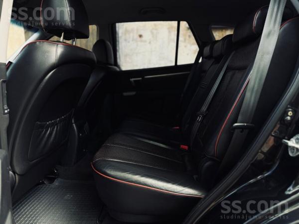 Melns Hyundai Santa Fe 2007 Cēsis, ar dzinēja tilpumu 2.20 L un nobraukumu 0 tūkst. km par 3990 €, foto 10 vietnē AUTOMOTO.COM.LV