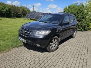 Black Hyundai Santa Fe 2007 in Klaipeda, with an engine capacity of 2.20 L and mileage of 306 thousand km for 2550 €, photo 3 on AUTOMOTO.COM.LV