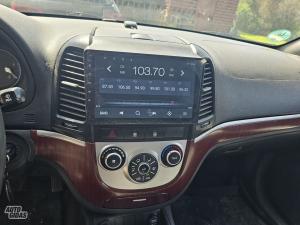 Black Hyundai Santa Fe 2007 in Klaipeda, with an engine capacity of 2.20 L and mileage of 306 thousand km for 2550 €, photo 12 on AUTOMOTO.COM.LV